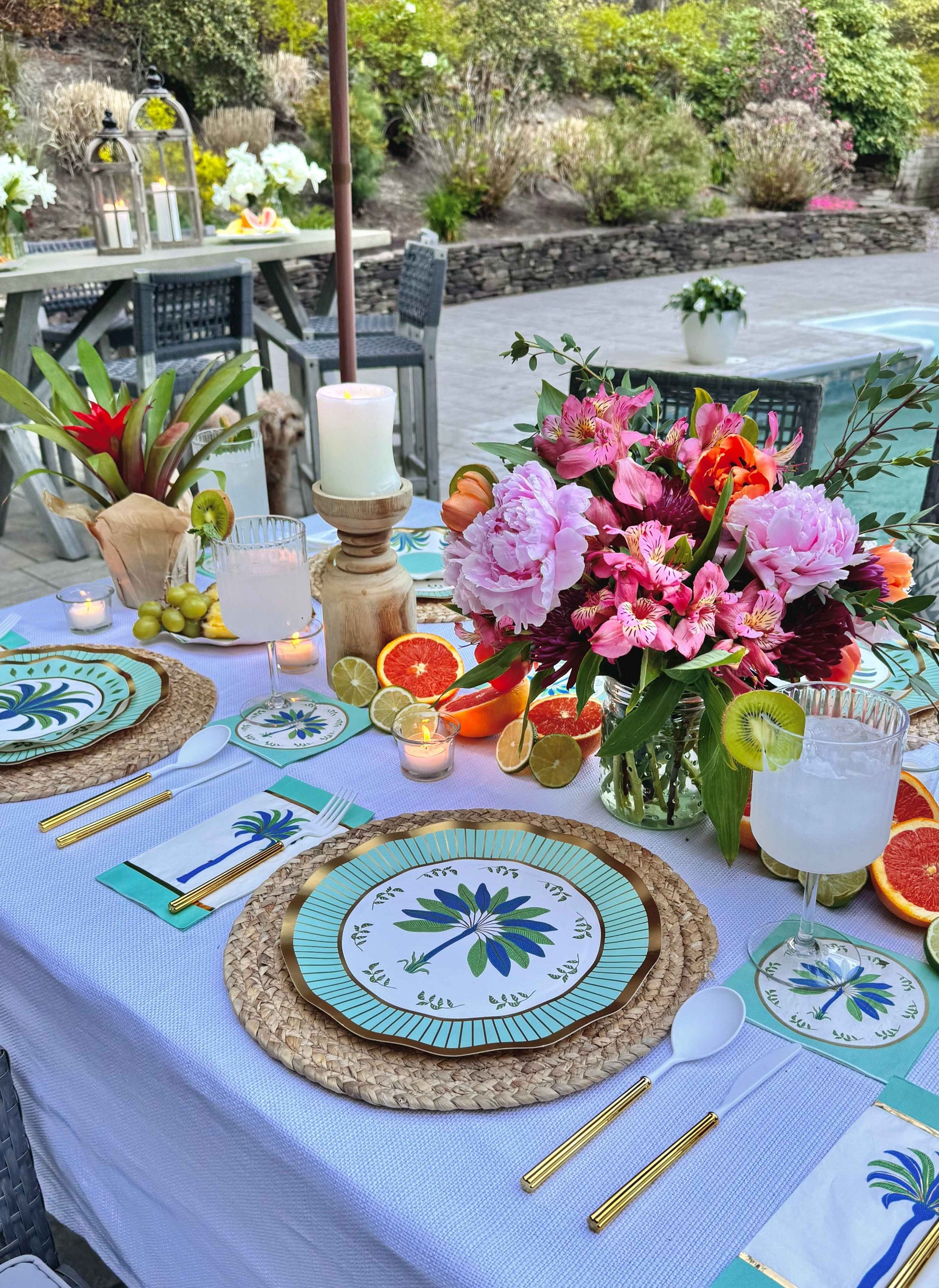 Preppy Palm Table Setting – Sophistiplate LLC