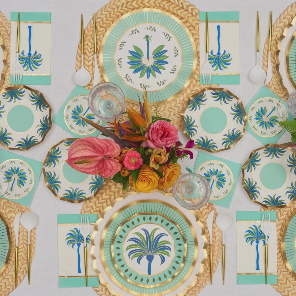 Preppy Palm Table Setting – Sophistiplate LLC